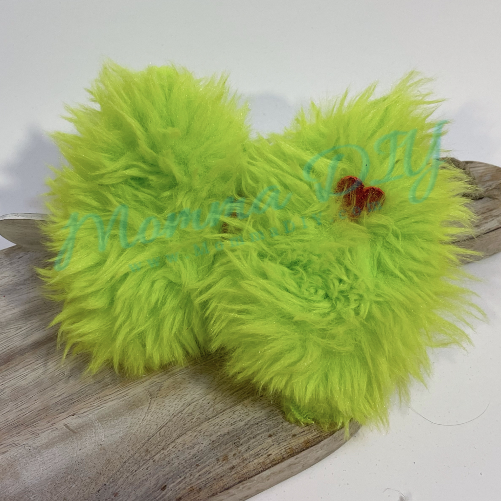 Large Fuzzy Heart Bow – Momma DIY